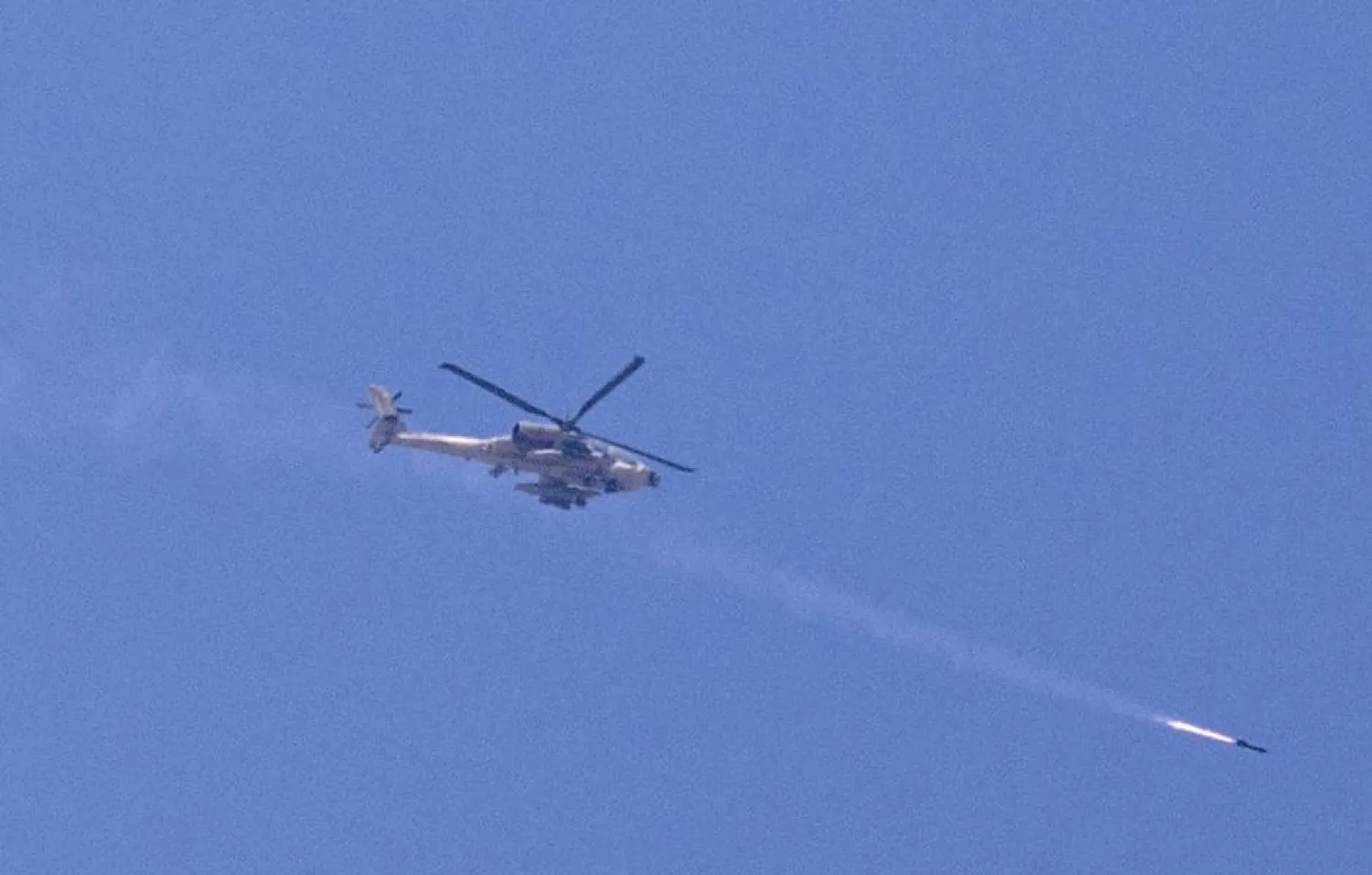 apache helicopter pilot crash