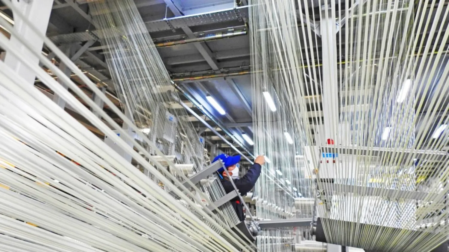 China Industrial Output Growth Beats Expectations in 2018