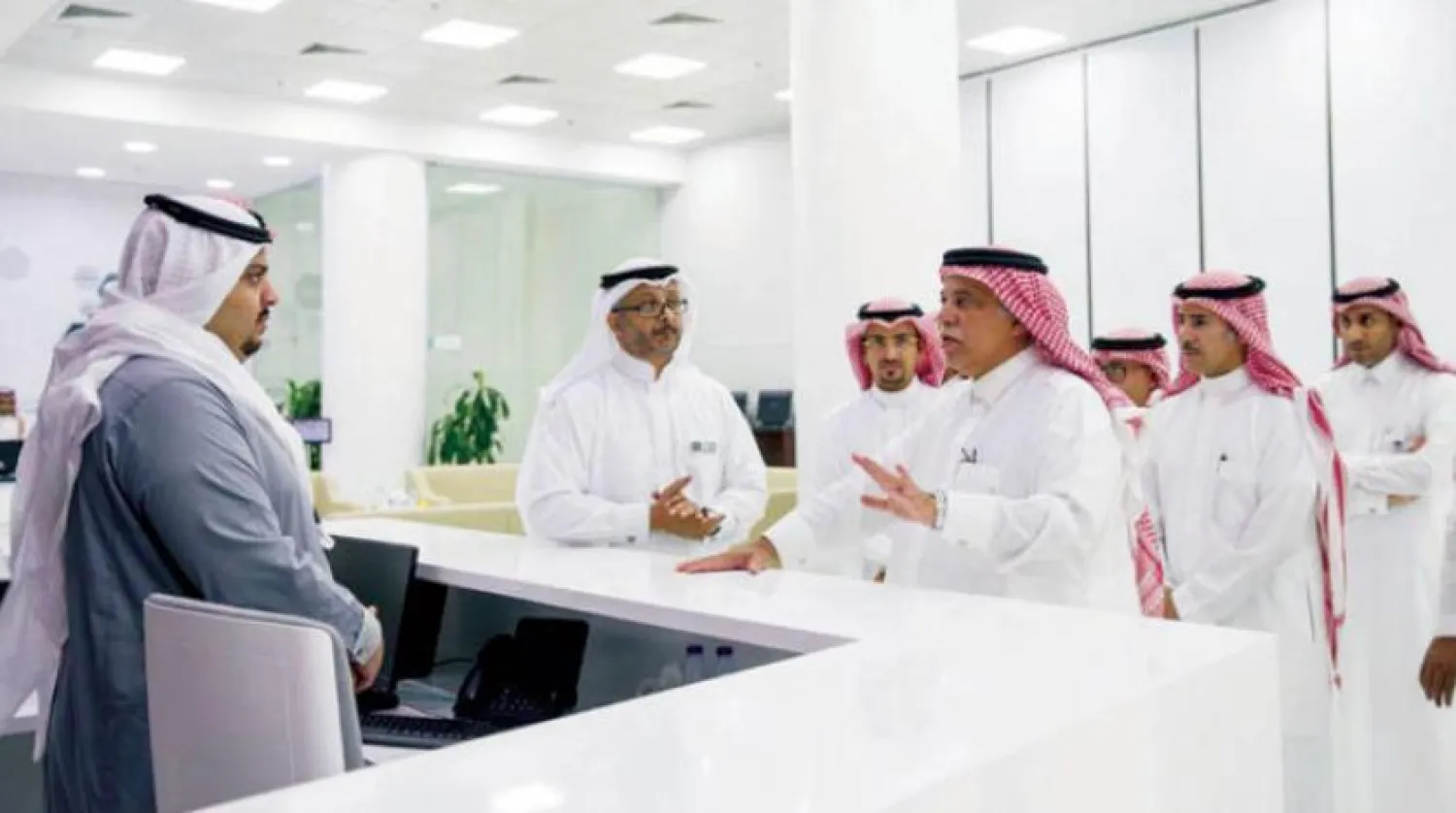 Saudi Commerce Minister Inaugurates Customer Service Center