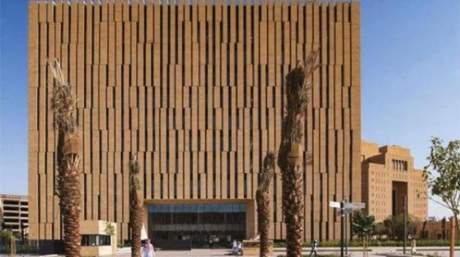 Riyadh’s Criminal Court Temporarily Frees 3 Detainees