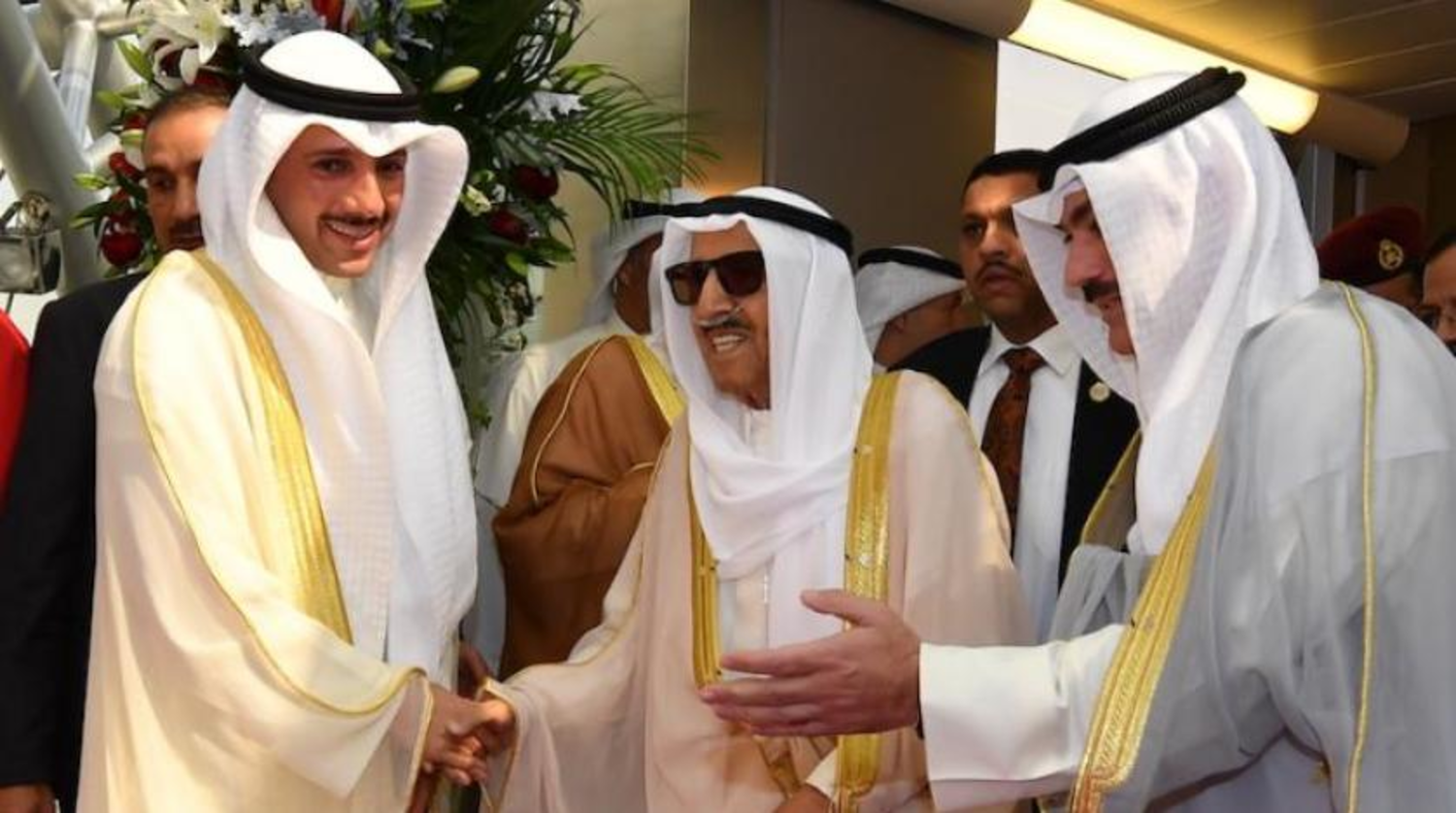 Kuwait’s Emir Returns Home after Medical Checkups