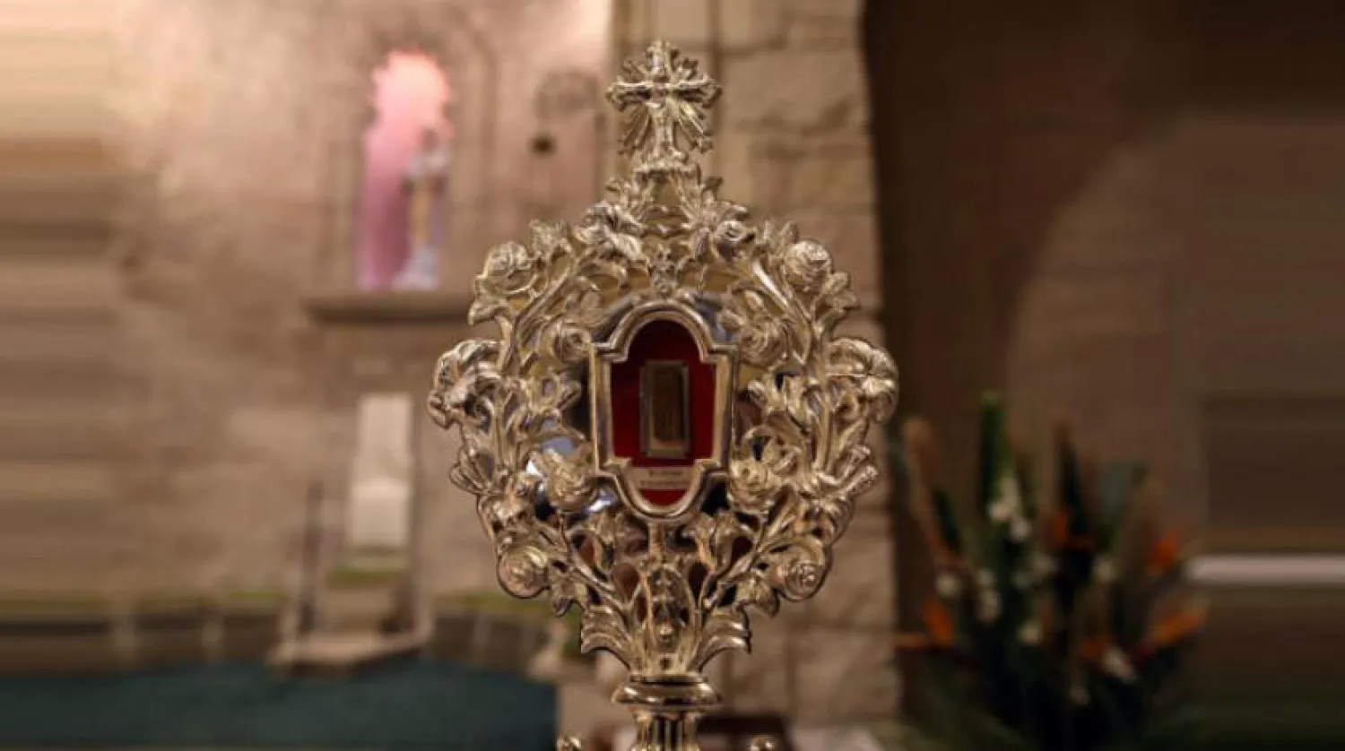 Wooden Relic of Jesus Manger Arrives in Bethlehem