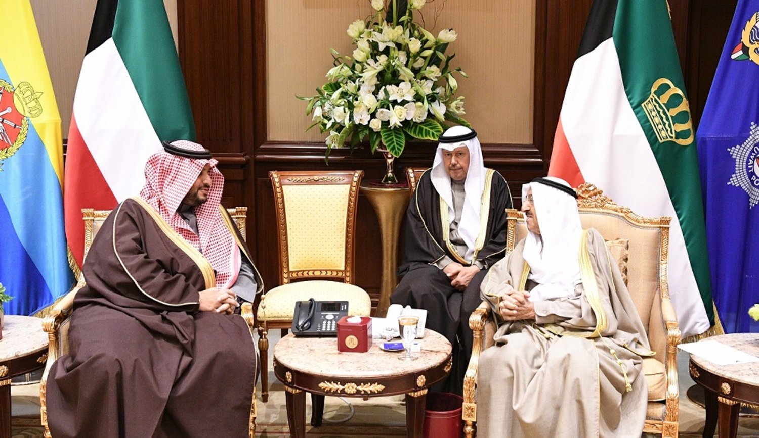 Saudi King Sends Message on Bilateral Ties to Emir of Kuwait