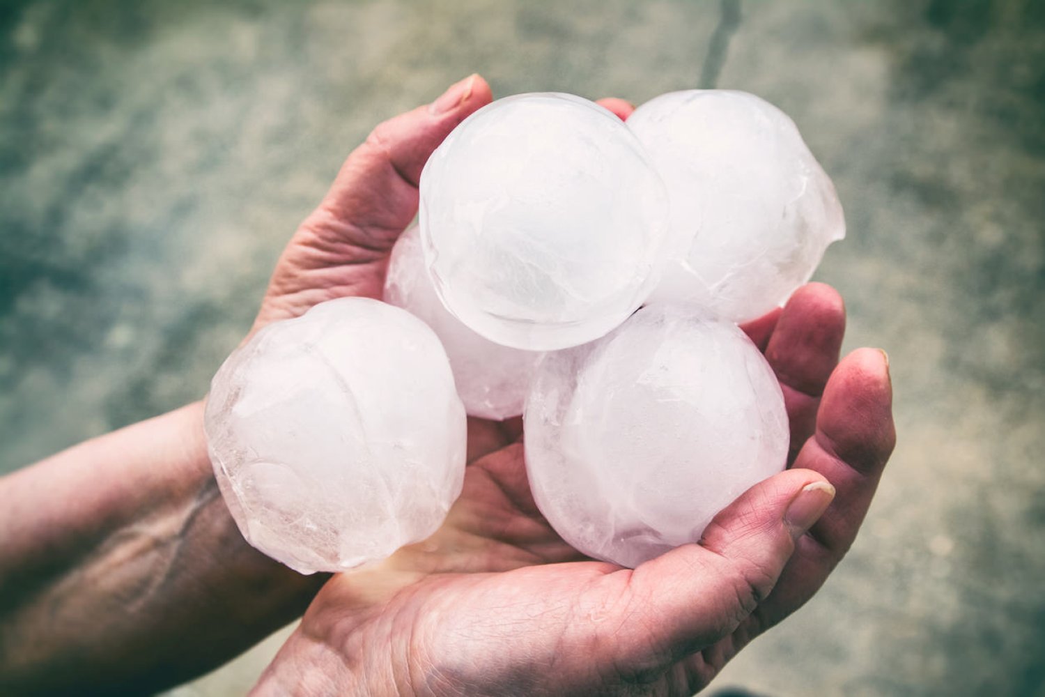 Ball-Sized Hailstone in Argentina