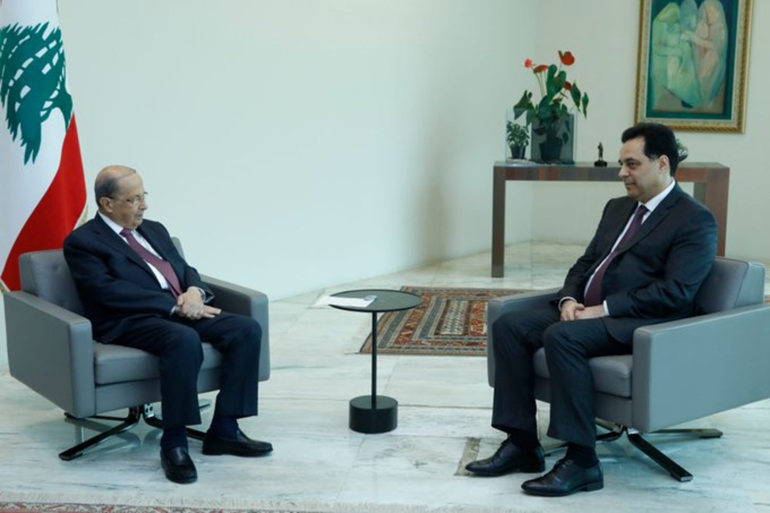 Diab Accuses Politicians of Blocking Aid to Lebanon