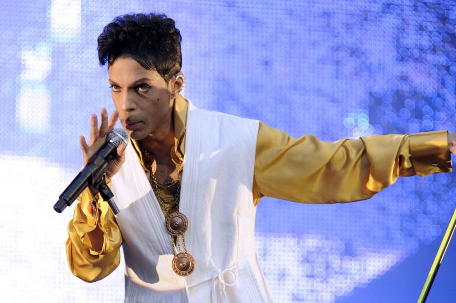 With First Posthumous Album, Prince Pierces the American Condition