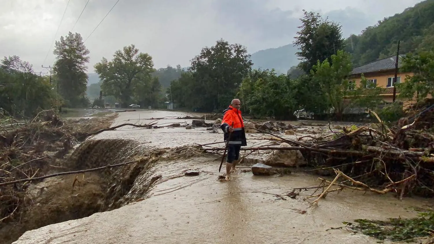 Several Killed in Northern Turkey Flash Floods