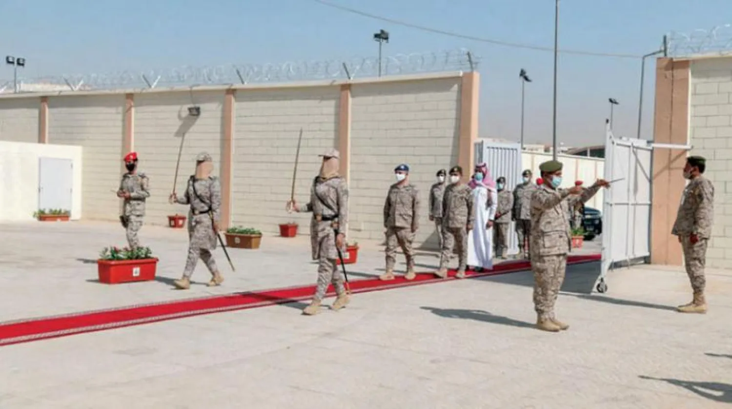 First Group of Female Saudi Soldiers Graduates
