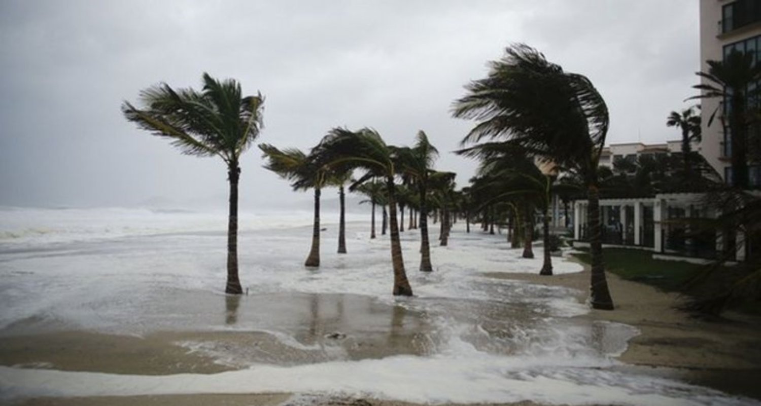 Hurricane Olaf Makes Landfall near Mexico's Los Cabos