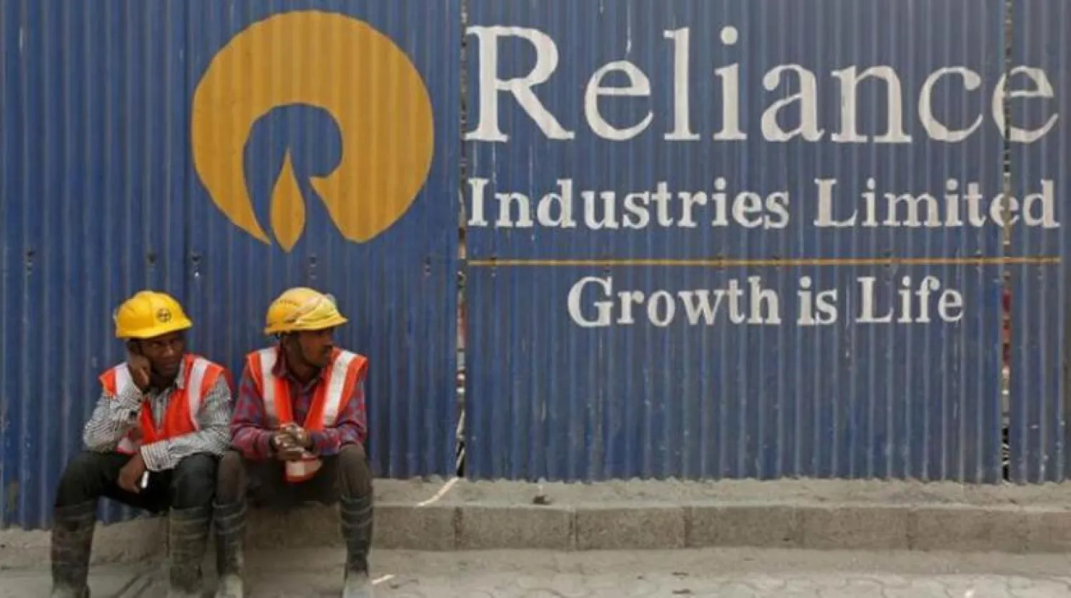India’s Reliance Sets Up Subsidiary in UAE for Trading Oil