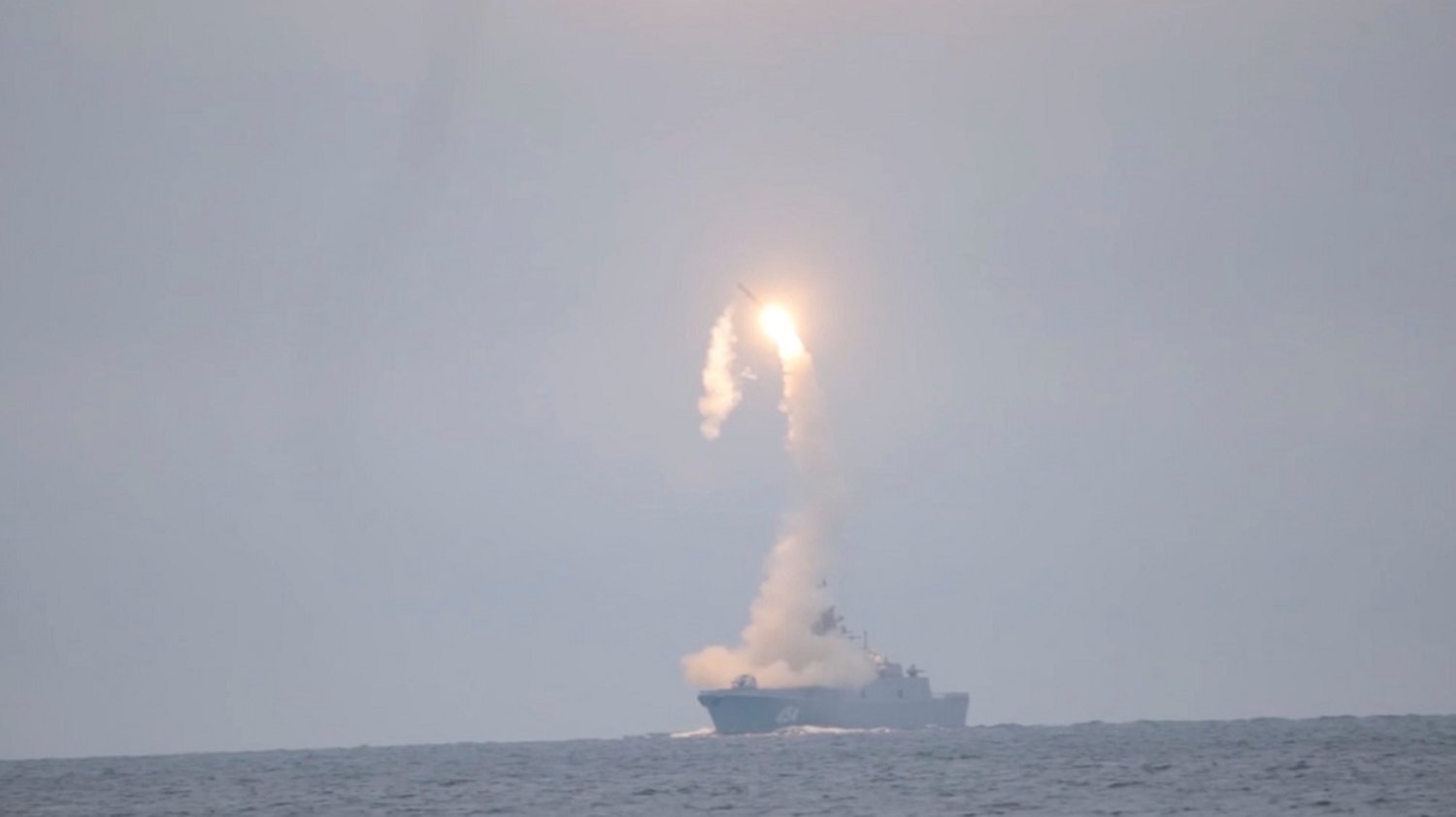 Russia Test Fires Submarine-Launched Hypersonic Tsirkon Missile for ...