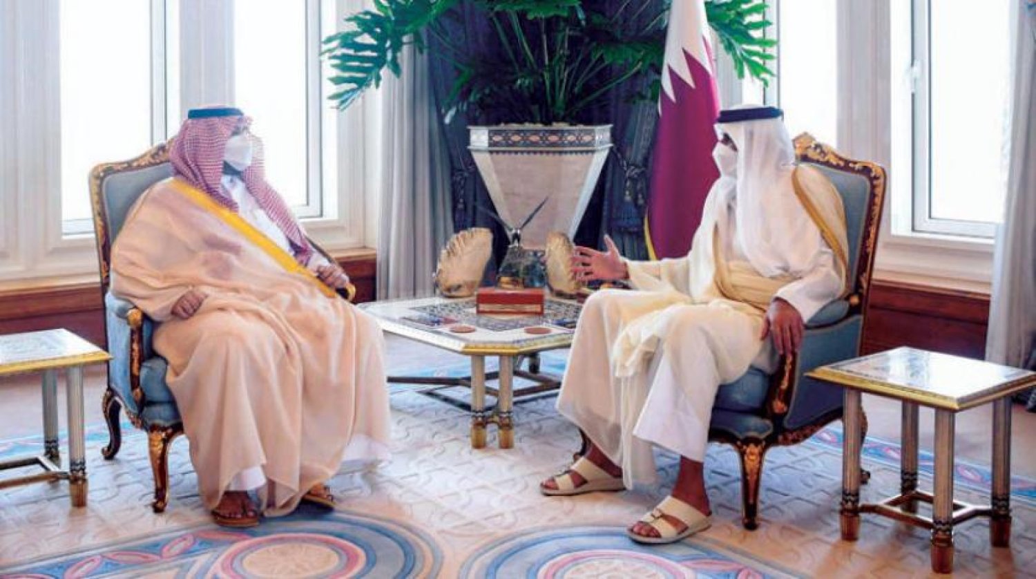 Emir of Qatar Receives Prince Turki bin Mohammed