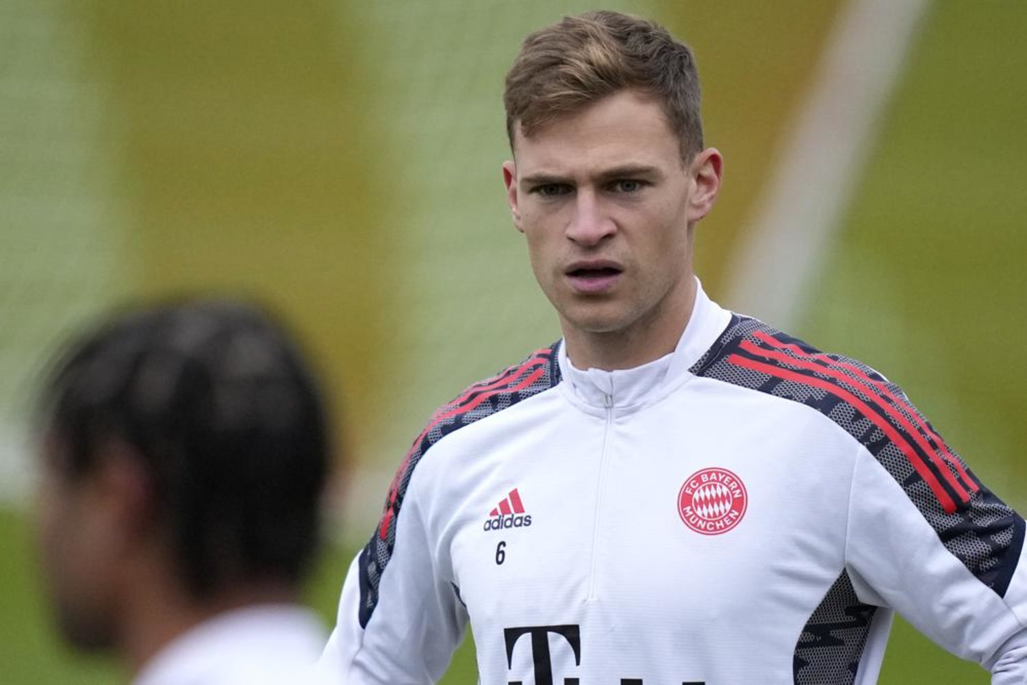 Bayern’s Kimmich Regrets Being Undecided about Vaccine for So Long