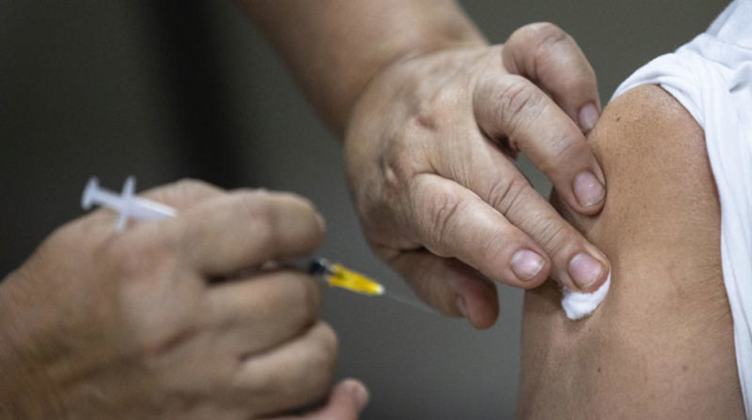 الرضاعة الطبيعية تنقل الأجسام المضادة لـ«كوفيد ـ 19»