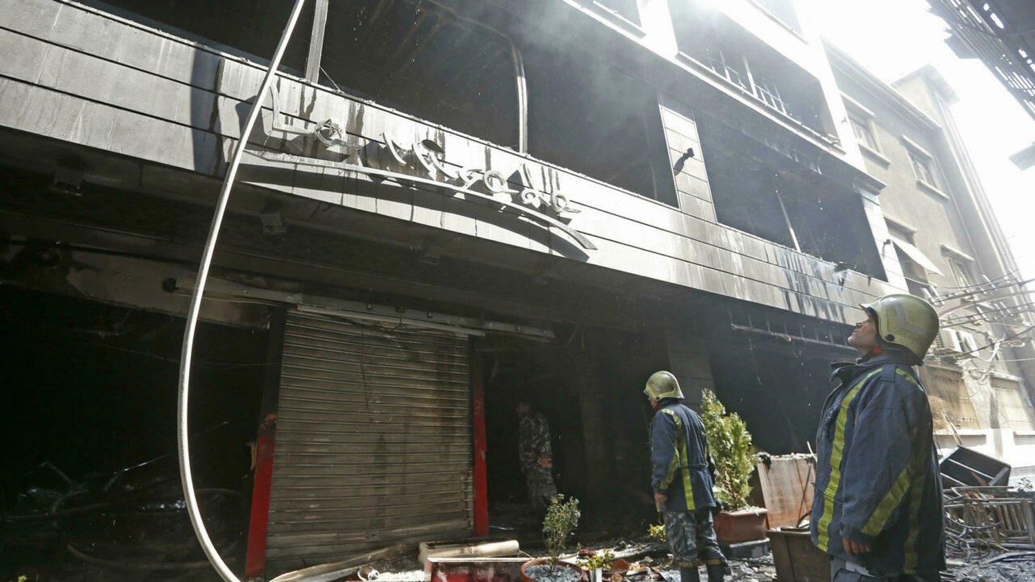 Eleven Killed as Fire Rips through Syria Shopping Mall