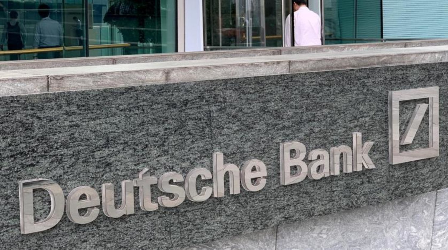 Deutsche Bank Pulls Out of Russia