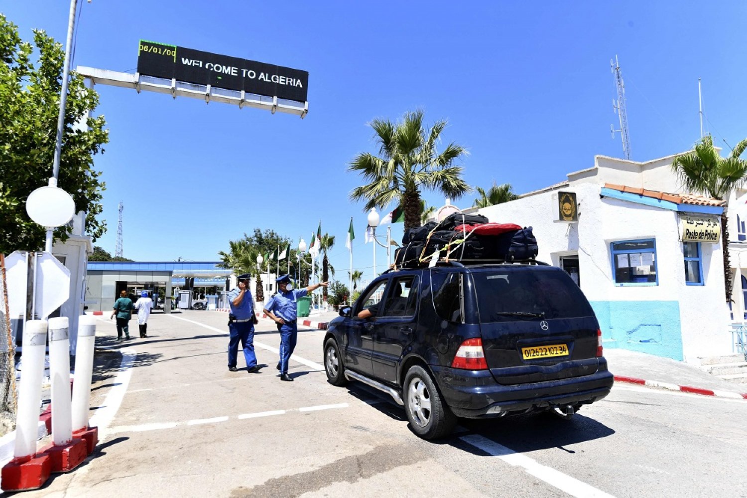 Algeria-Tunisia Border Crossings Reopen after 2 Years of Closure