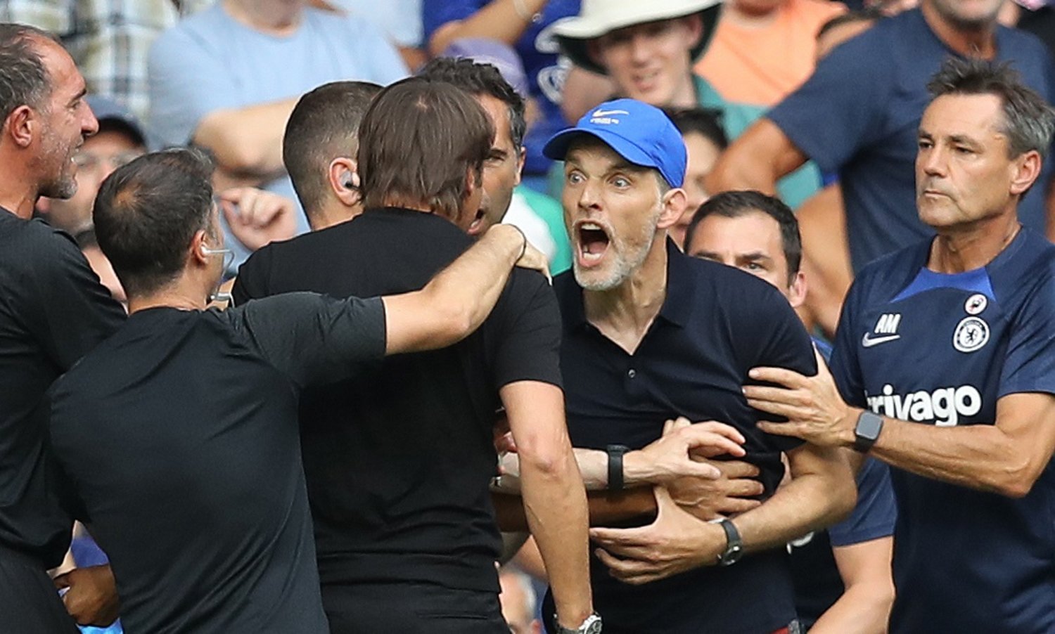 Chelsea Boss Tuchel Unimpressed by Referee Dean’s Apology