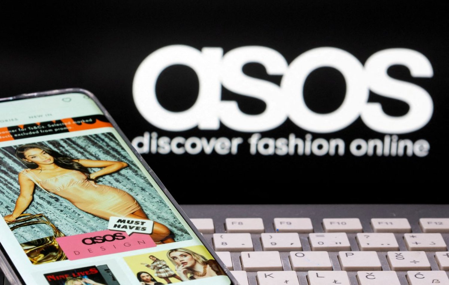 ASOS Warns on Outlook as Consumers Feel Inflation Pain