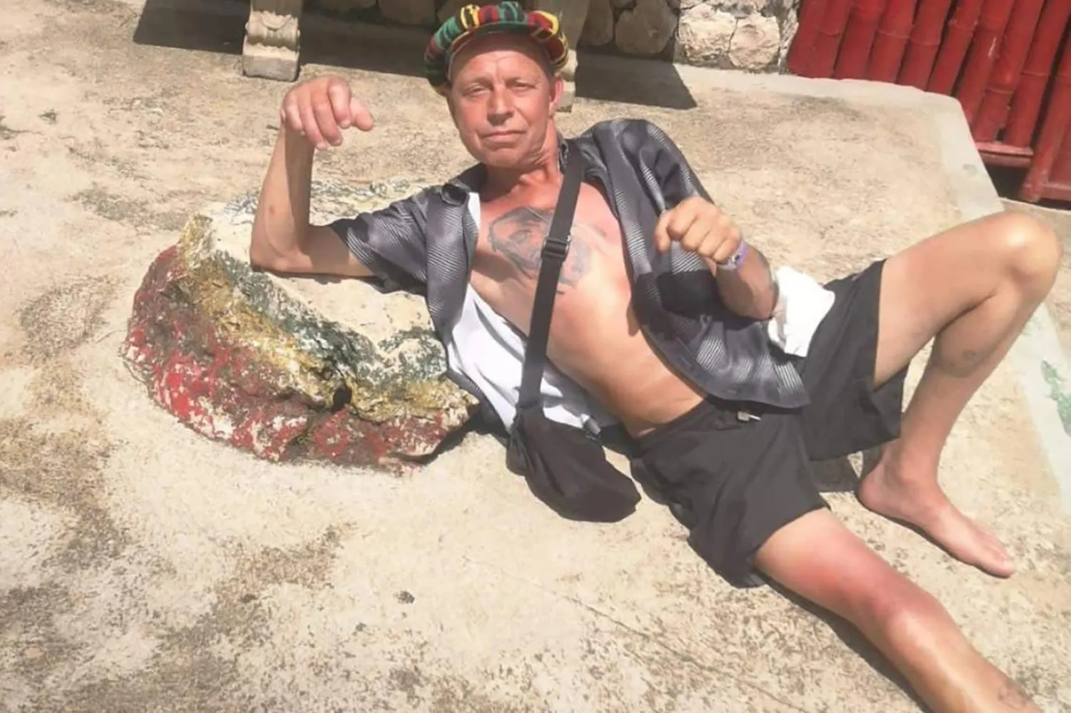 Bardaki 21 kokteylin hepsini içmeye çalışınca öldü