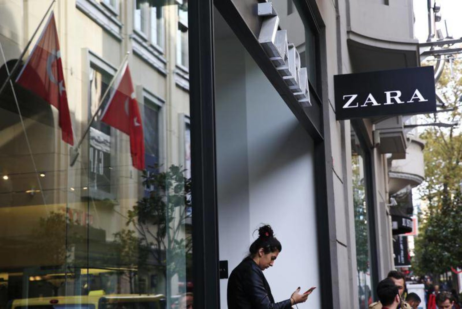 Zara Owner Inditex Enjoys Strong Start To Summer