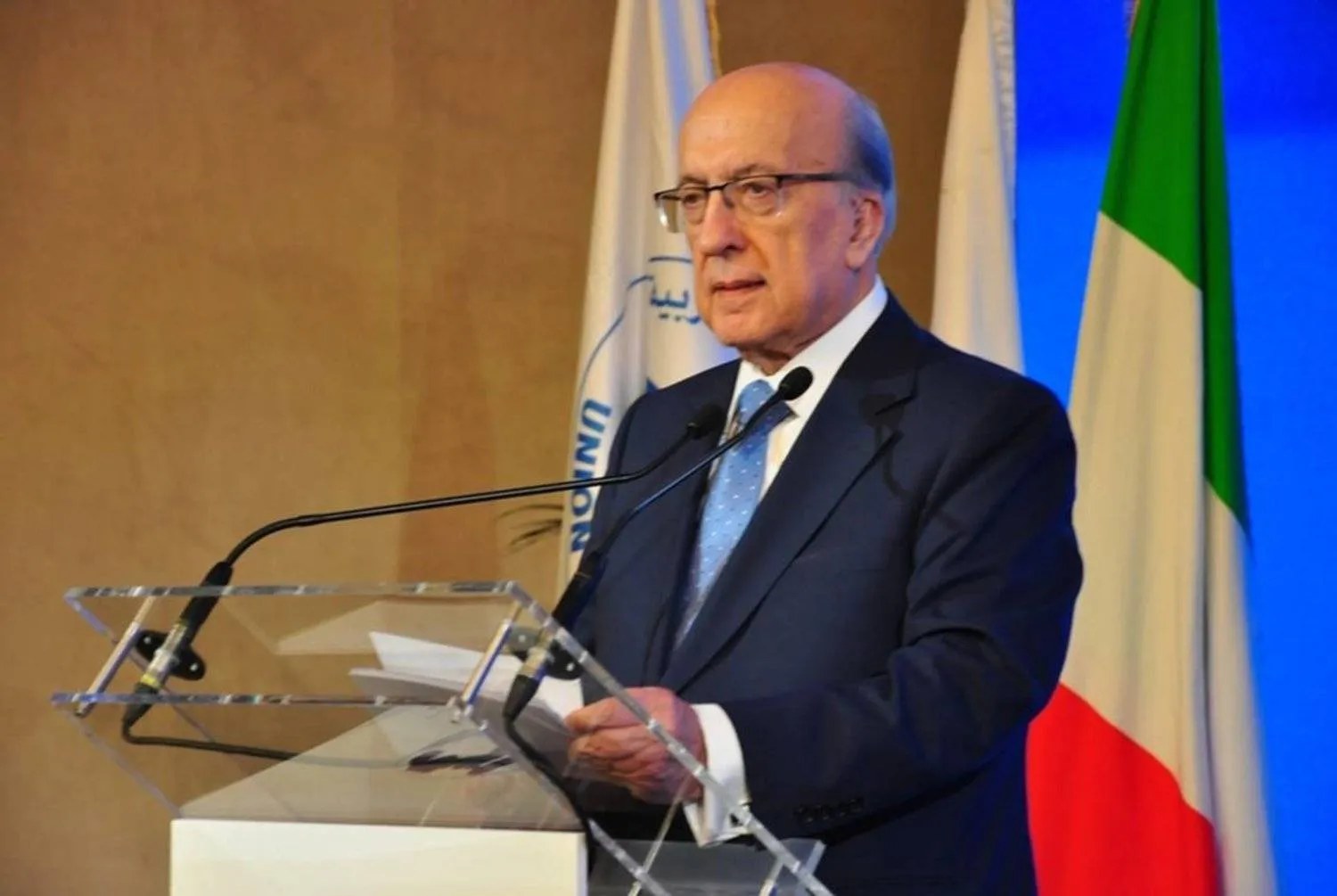 Chairman of World Union of Arab Bankers to Asharq Al-Awsat: Lebanon ...