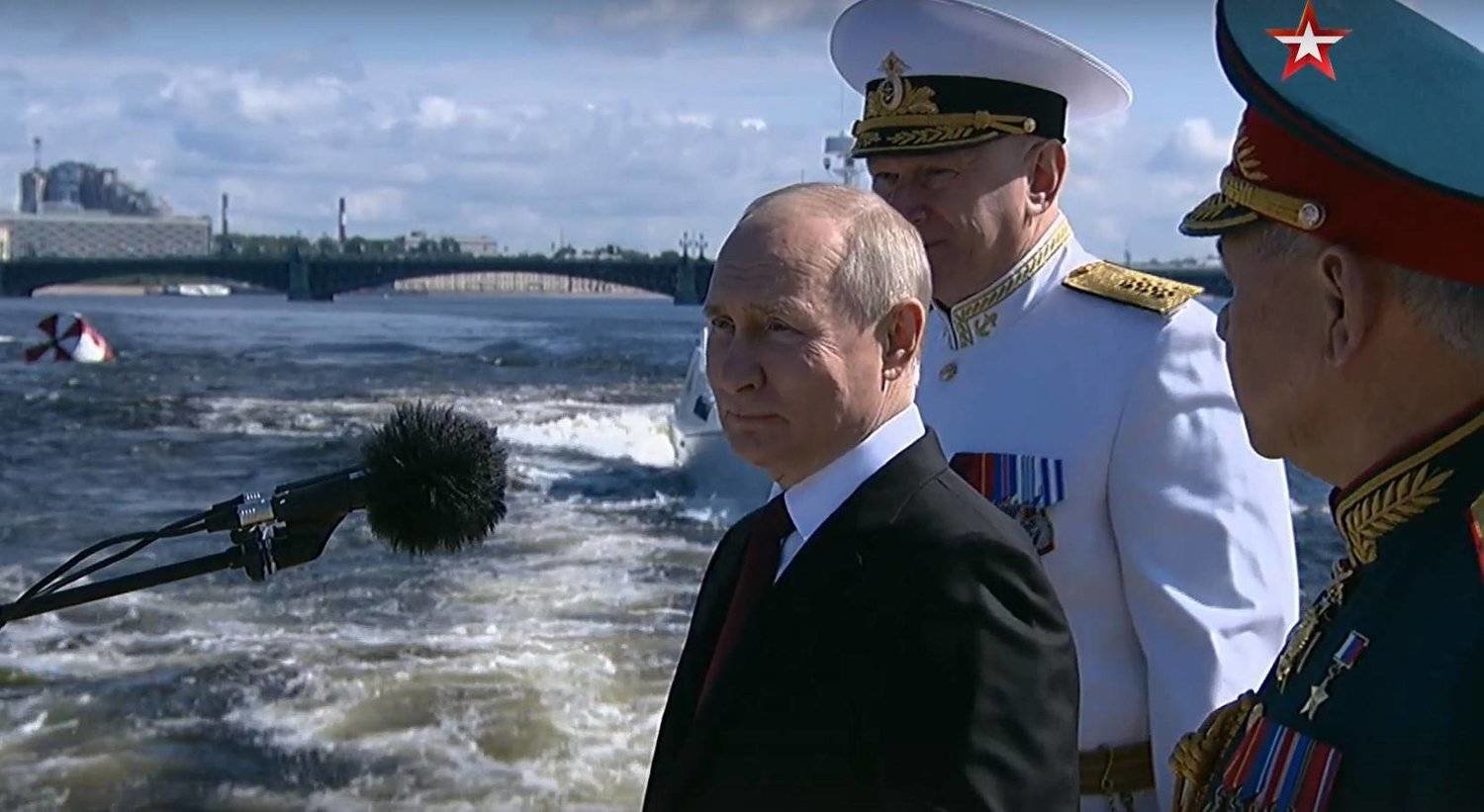 Putin: Russian Navy to Receive 30 Combat Ships this Year