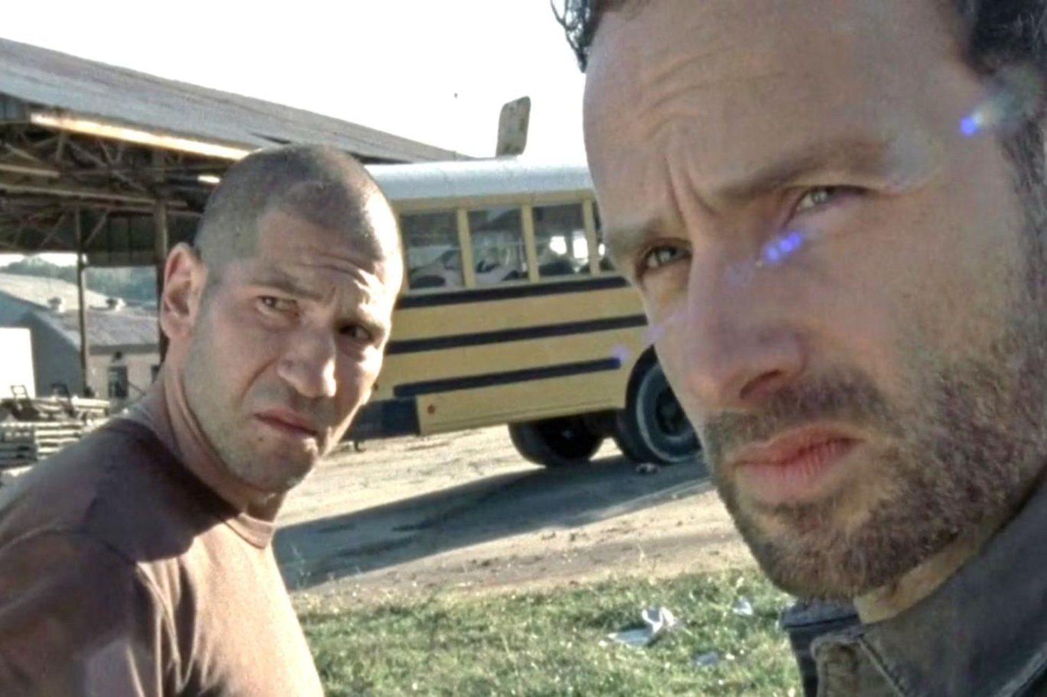 Evinin altında aylardır birisinin yaşadığını fark etti