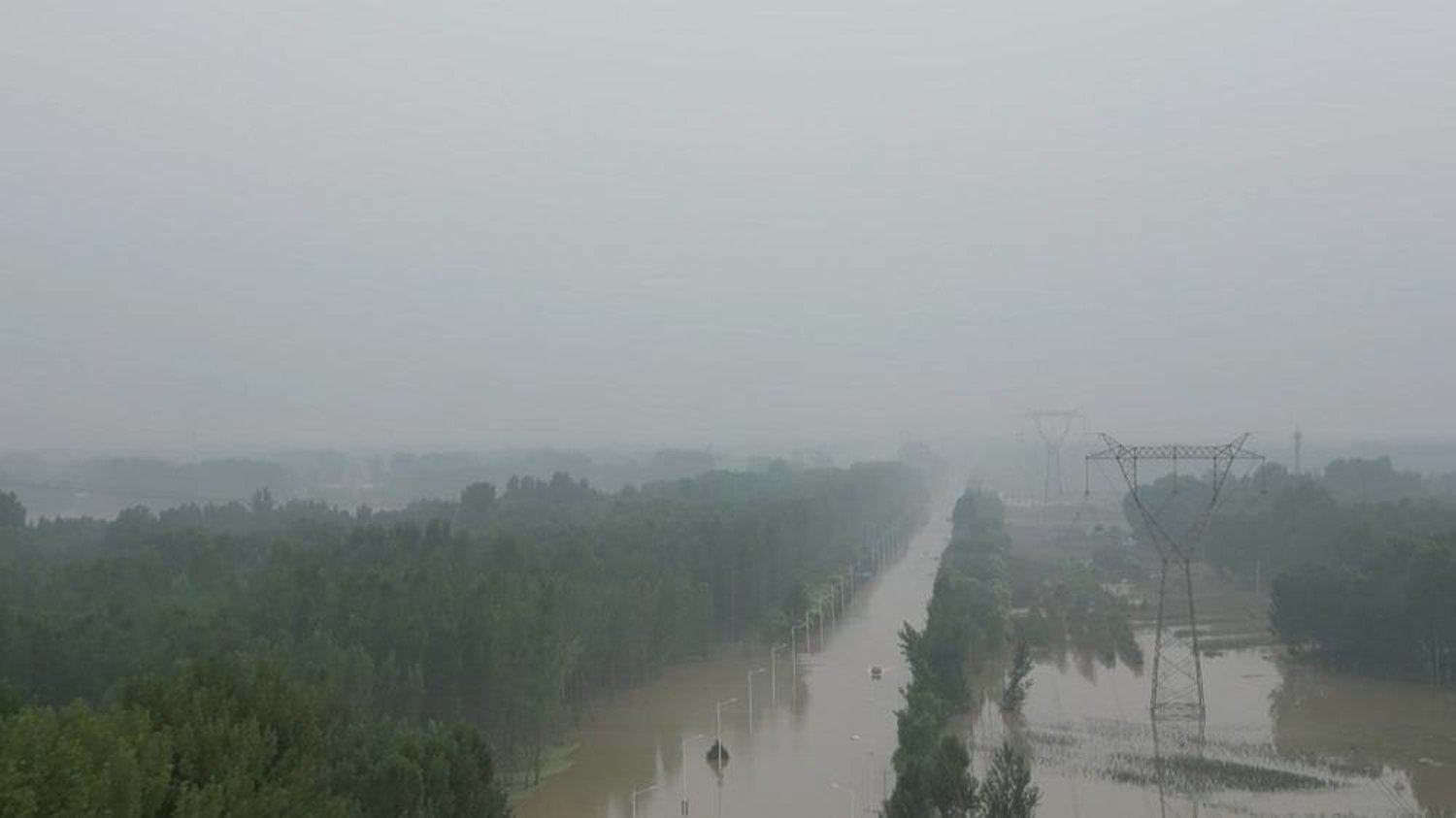 Deadly Flooding in China Worsens as Rescues Continue, Areas Downriver ...