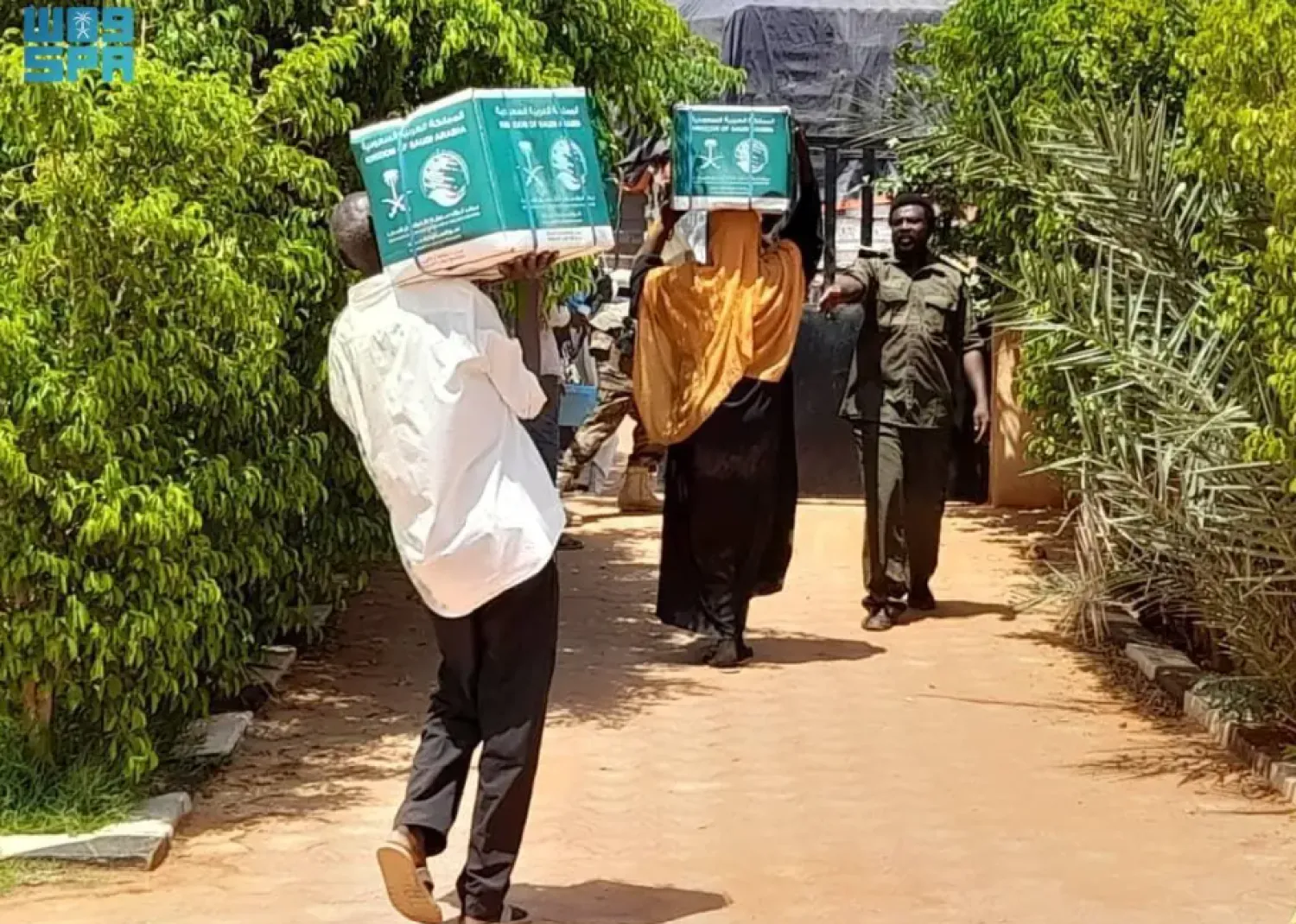 Saudi KSrelief Distributes Food Aid Tons in Sudan's Khartoum