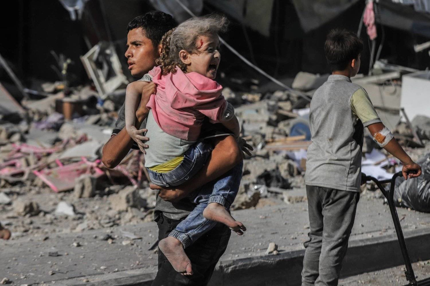 UNRWA Genel Komiseri: Gazze’deki katliamın durması gerekiyor