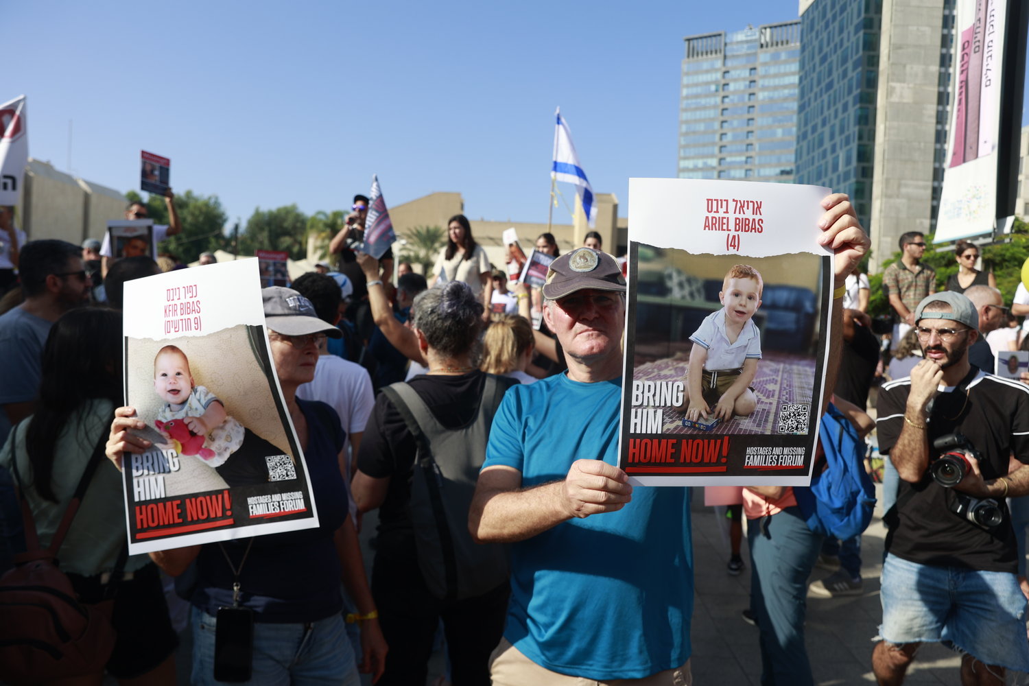 İsrailli esirlerin ailelerinden Gazze'ye "nükleer bomba atılması ...