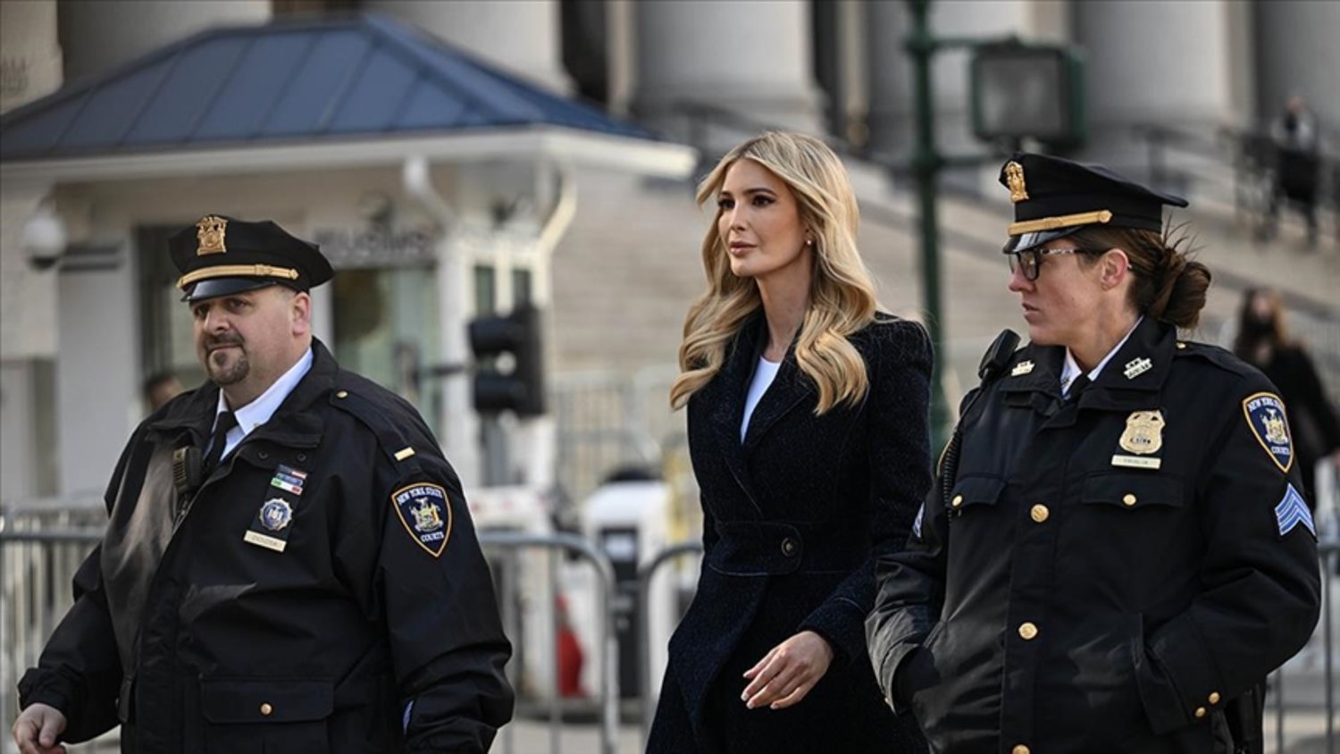 ABD'de "profesyonel ayı tutucusu" aranıyor