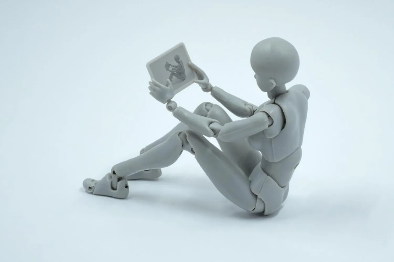 Uzmanlar yapay zekaya öğrettiklerinin bir kısmını unutturmaya çalışıyor