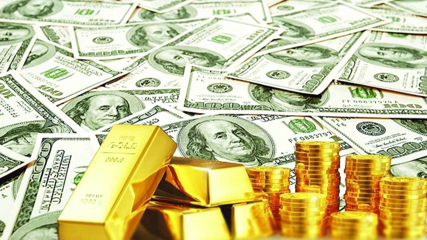 Gold Prices Hold Firm Above $2,000 Mark