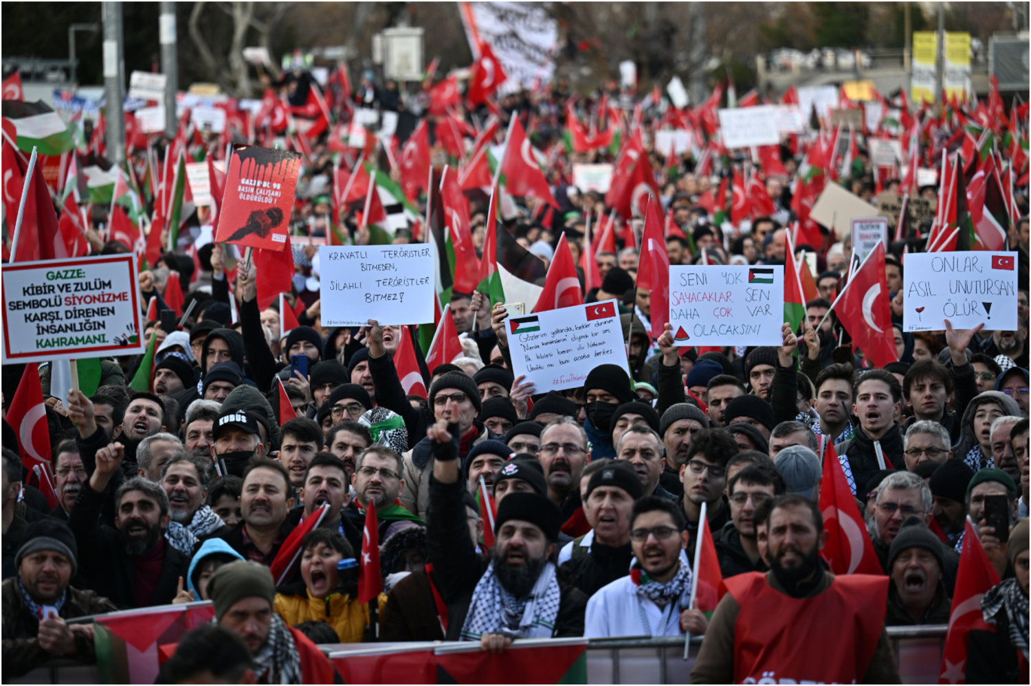 Ankara'da binlerce kişinin katılımıyla "Büyük Gazze Yürüyüşü ve Mitingi ...