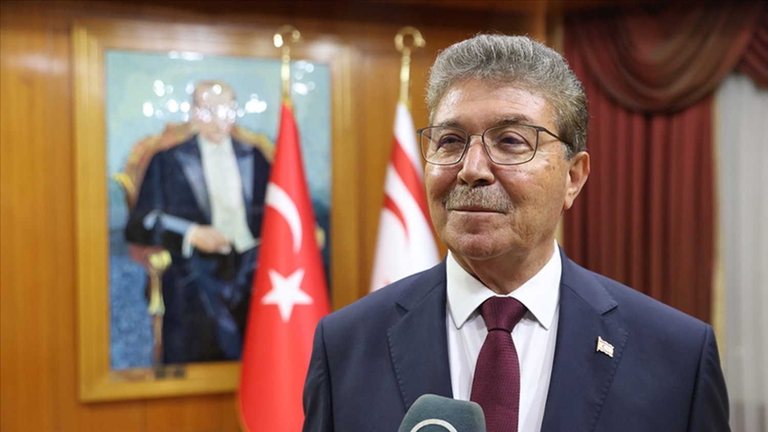 KKTC Başbakanı Üstel: Bir yandan barış çağrısı yapan Rumlar, diğer ...