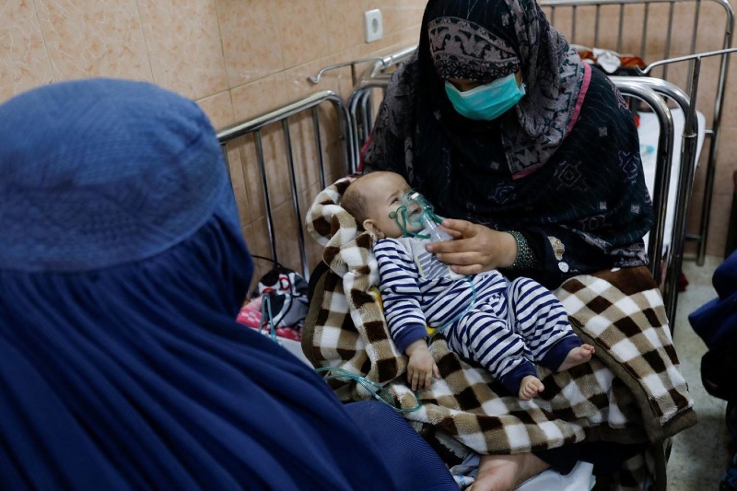 Afgan çocuklar arasındaki solunum rahatsızlıkları kötüye gidiyor