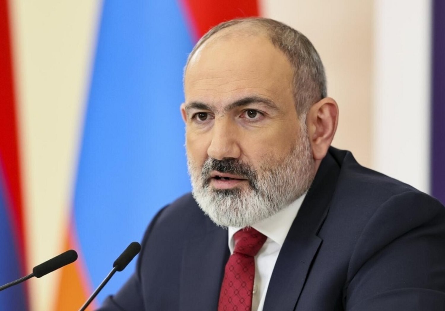 Armenia Raises Peacekeeper 'Problems' with Putin, Fears Escalation