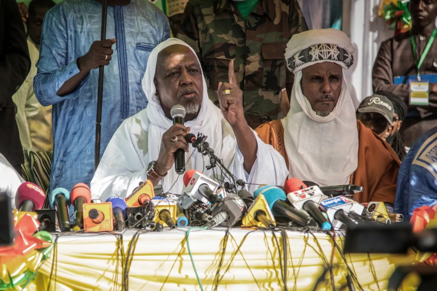 Mali ile Cezayir arasındaki krizin ana sebebi İmam Mahmud Dicko mu?