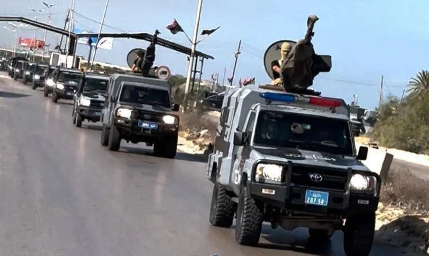 Trablus yetkilileri, güvenlik personelinin kamuya açık yollardan ...