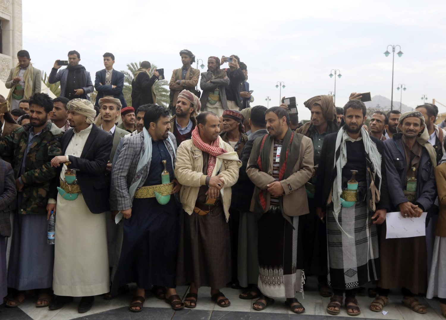 Sources: Iranian, Hezbollah Commanders Help Direct Houthi Attacks in Yemen