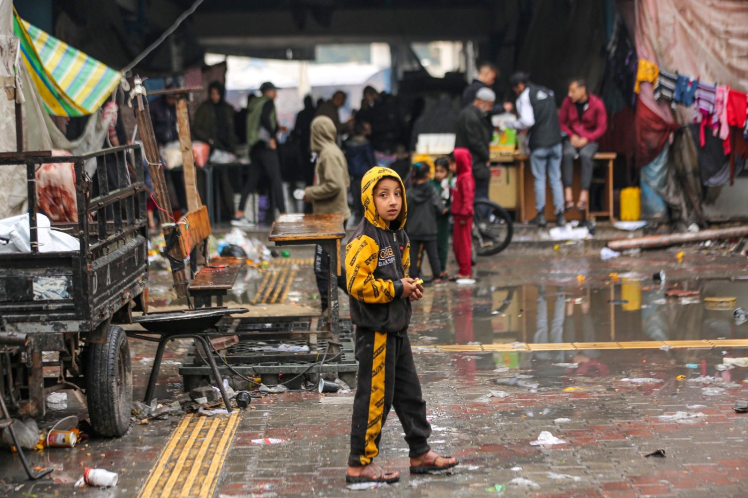 İsrail güçleri işgal altındaki Batı Şeria'da 1 Filistinli genci yaraladı