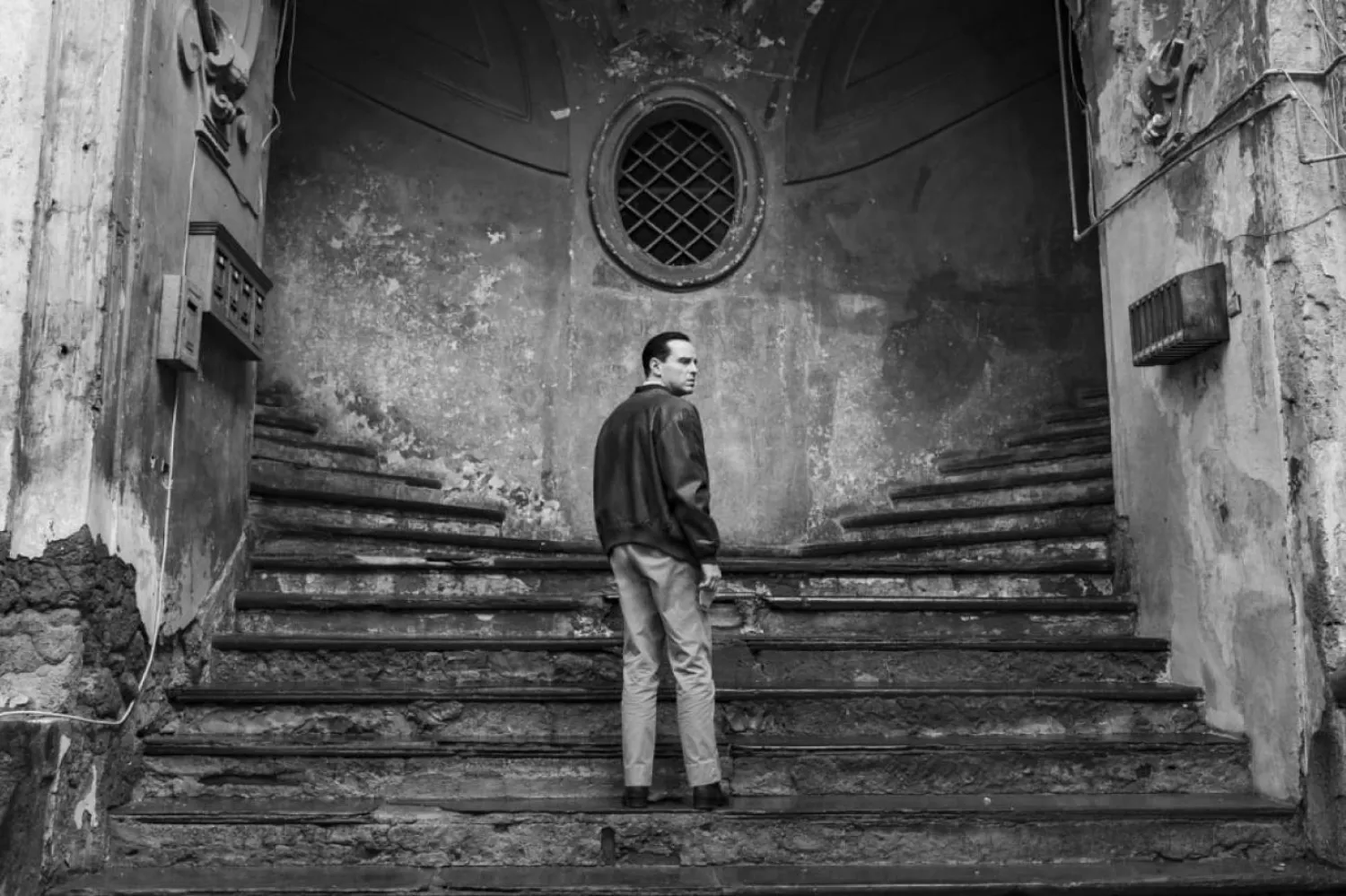 Yeni Netflix uyarlaması meşhur kitaba ne kadar sadık kaldı?