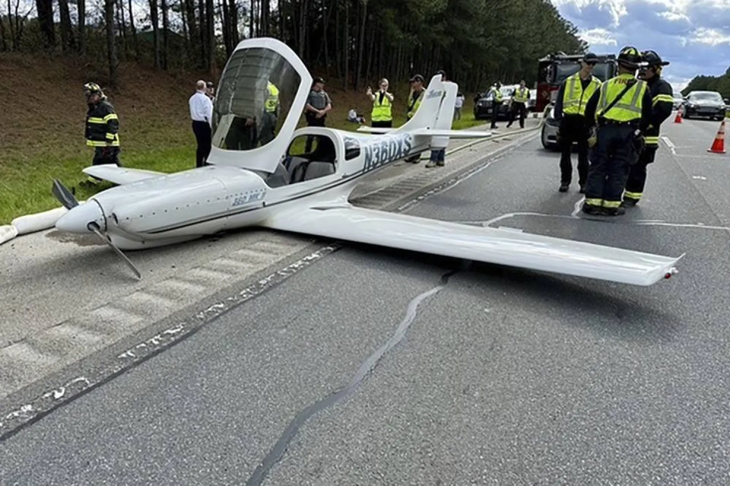 Small Plane Clips 2 Vehicles on North Carolina Highway, No injuries ...