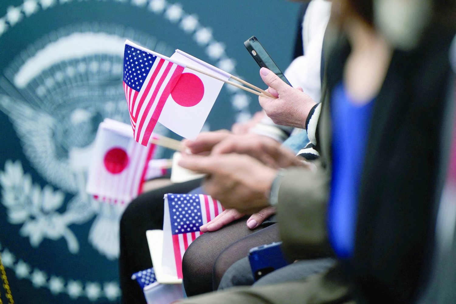 Biden Hosts First Philippines-Japan Summit as China Looms