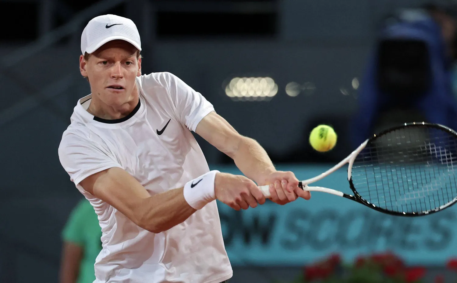 Top-seeded Sinner and Swiatek Advance at Madrid Open