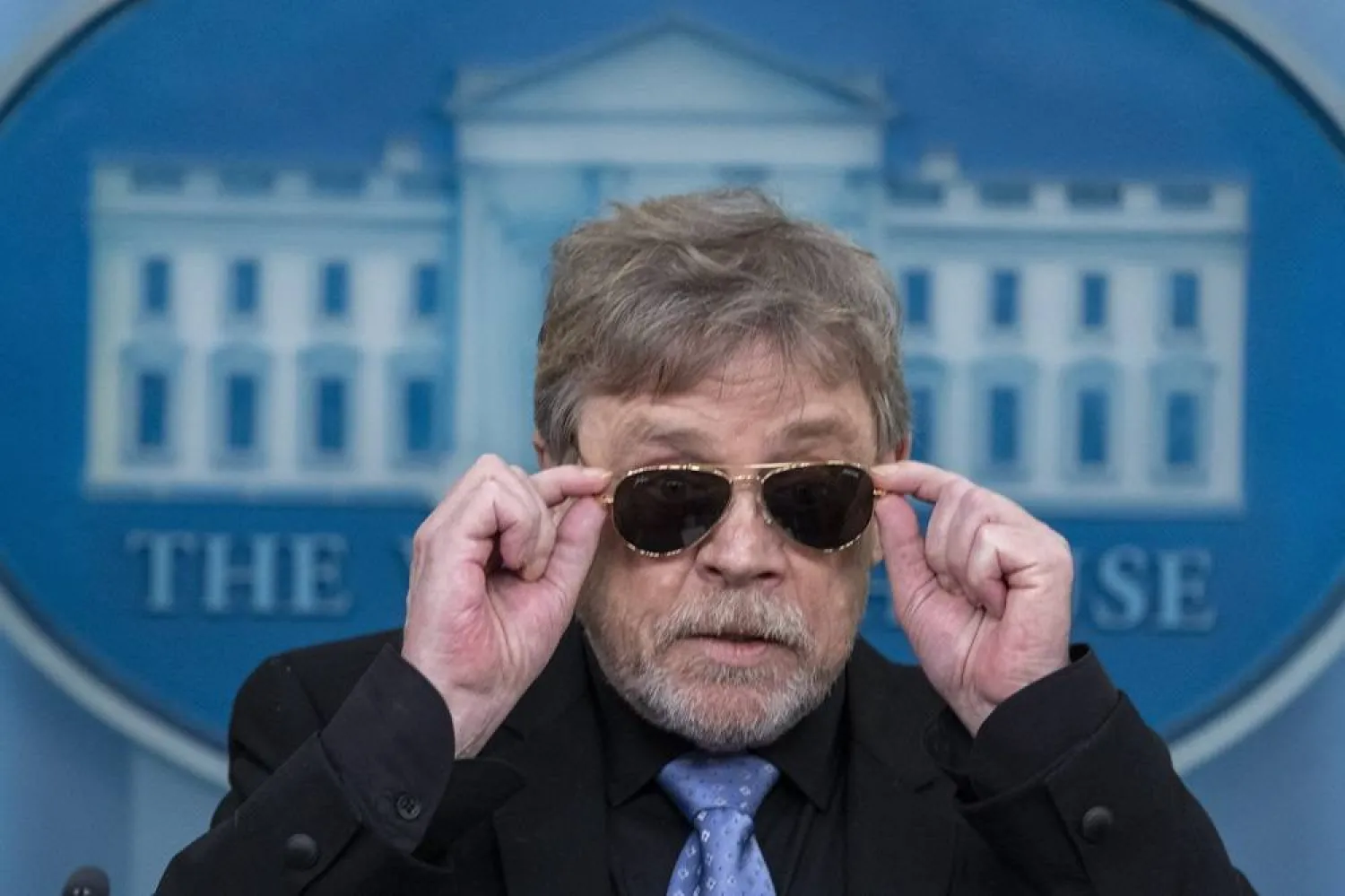 ‘Star Wars’ Actor Mark Hamill Drops by White House for a Visit with ...