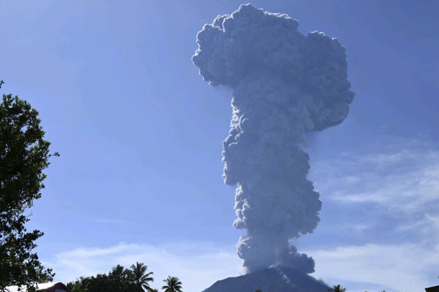 Indonesia's Mount Ibu Erupts Again