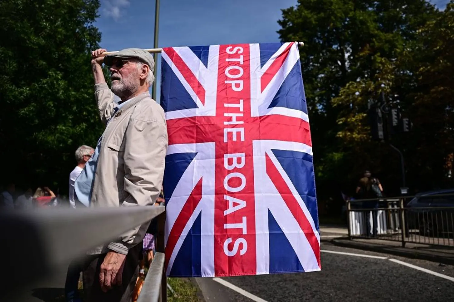 UK's Farage Sets Out Plan for ‘Mass Deportation’ of Asylum Seekers